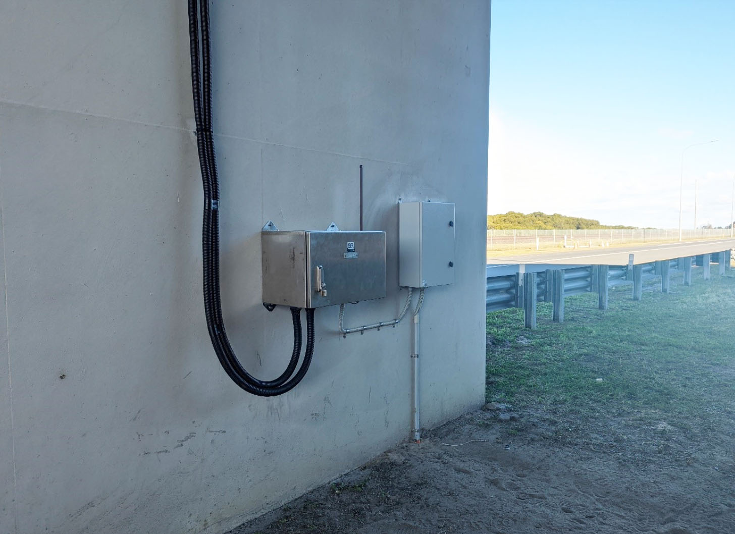 How Rockfield install heavy vehicle monitoring systems